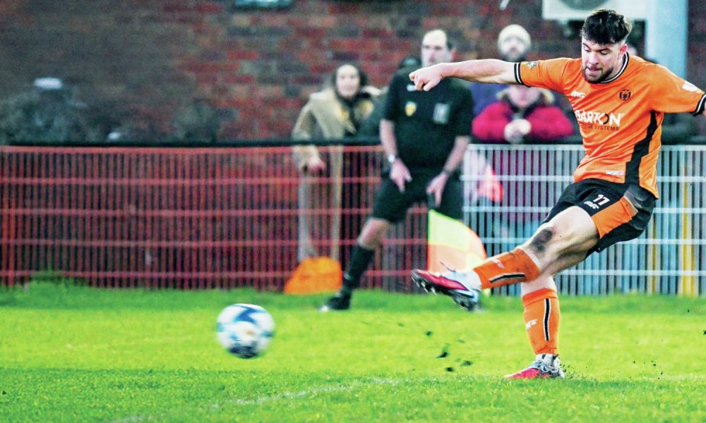 Bilston Town 1-0 Gresley Rovers: Jordan Crump jumps to the Steelmen’s ...
