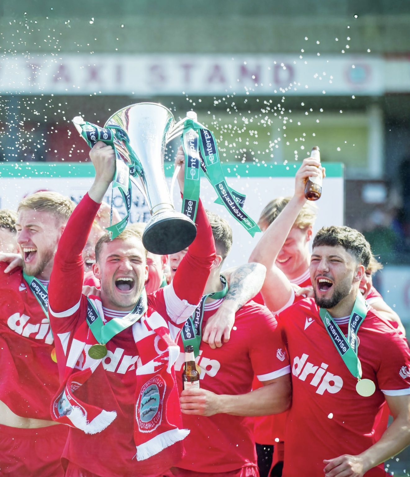 RAMPANT REBELS URCHINS CLINCH A YELL LOUDEST AS PLACE IN HISTORY - The ...