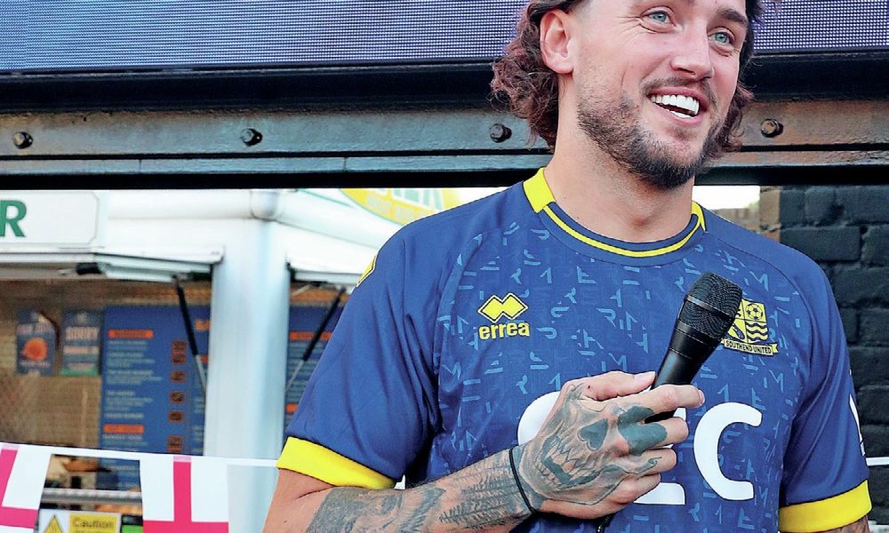 Top recruits delight Dyer - The Non-League Football Paper